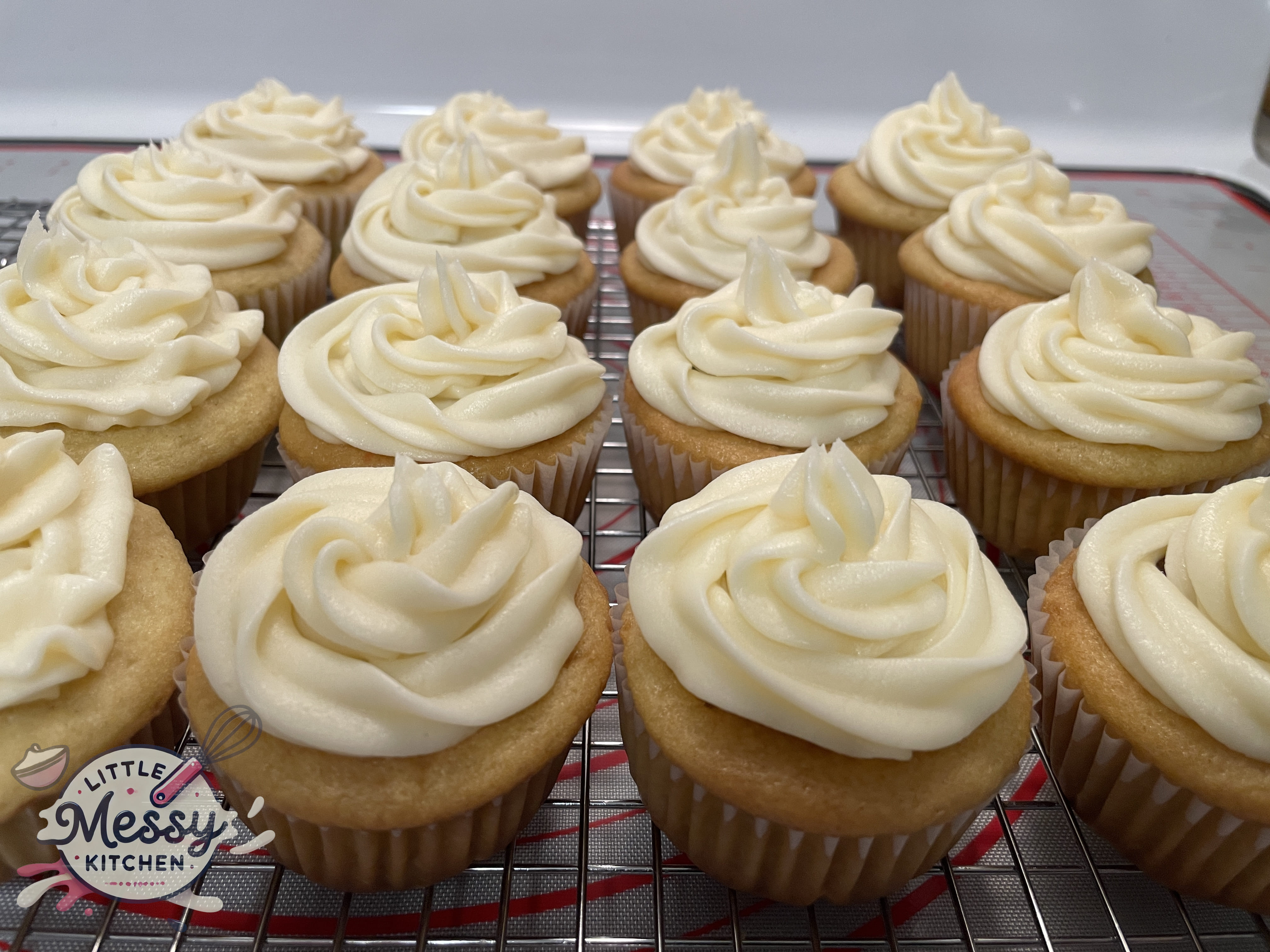 Strawberry-Filled Vanilla Cupcakes – Perfect for Any Occasion – LITTLE ...